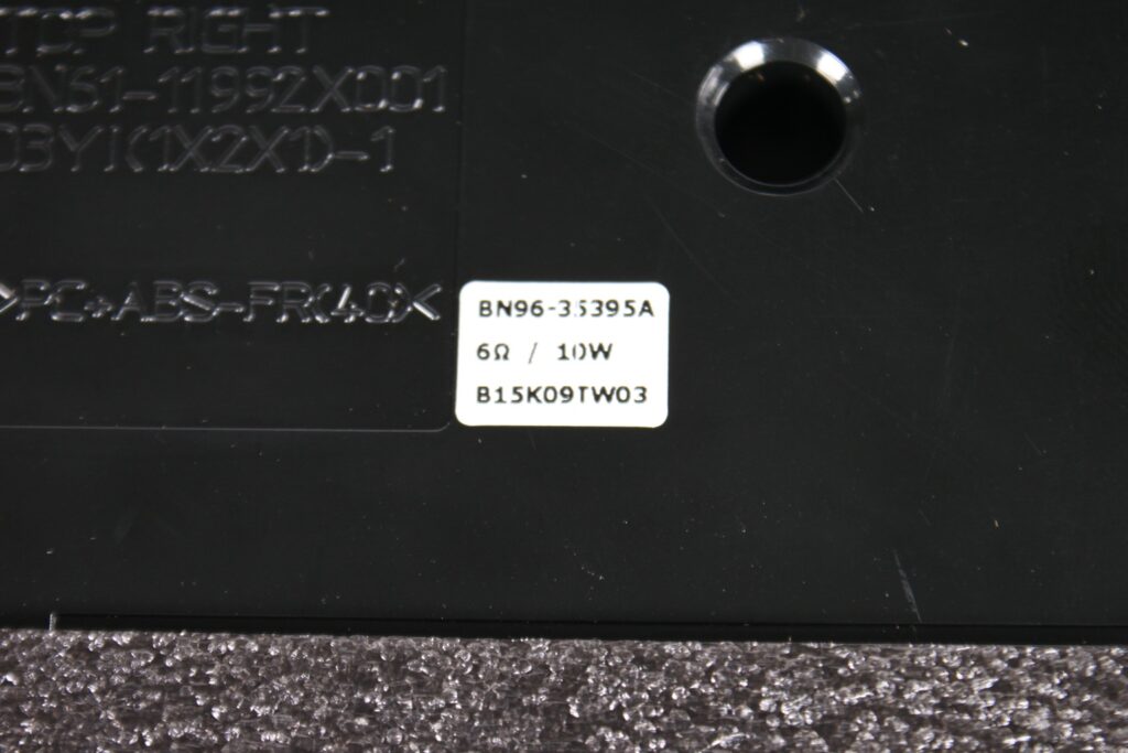 UN55JS8500 BN96-35395A SPEAKERS - Patch1stripe